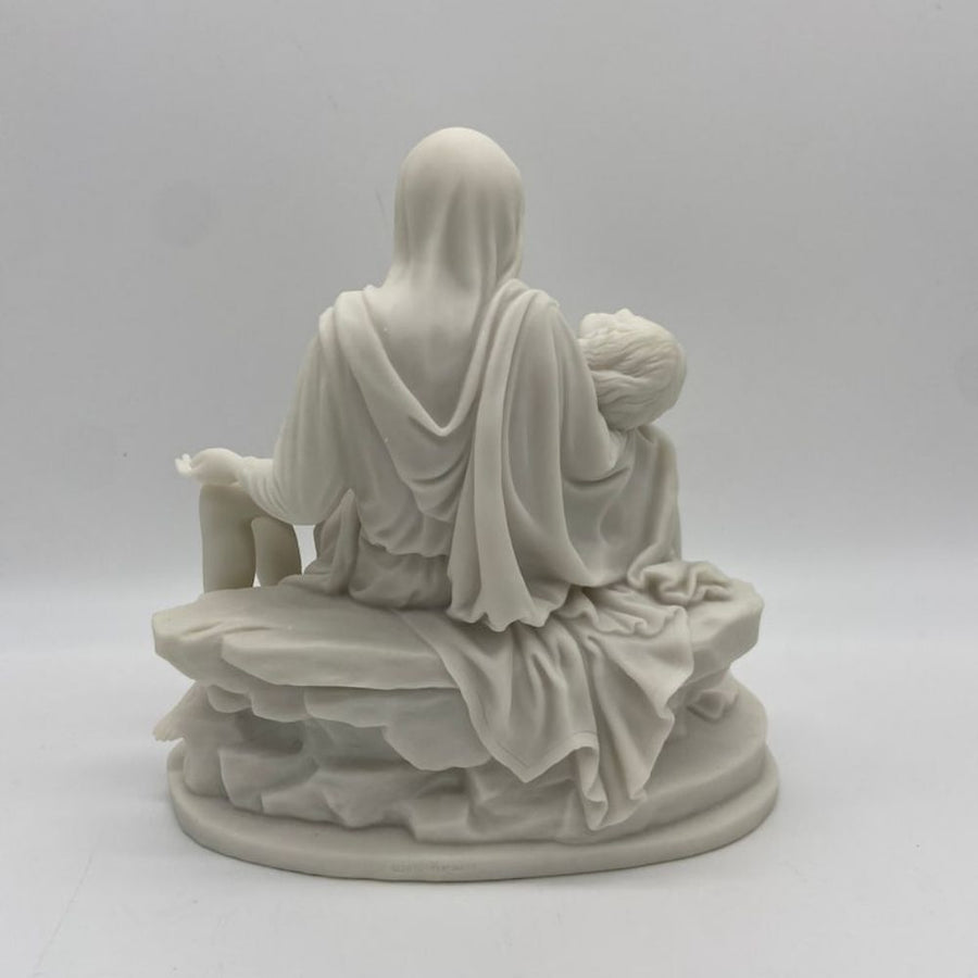 Buy Sculptures, Statues, Figurines Online for Home Décor | Gift Box Go